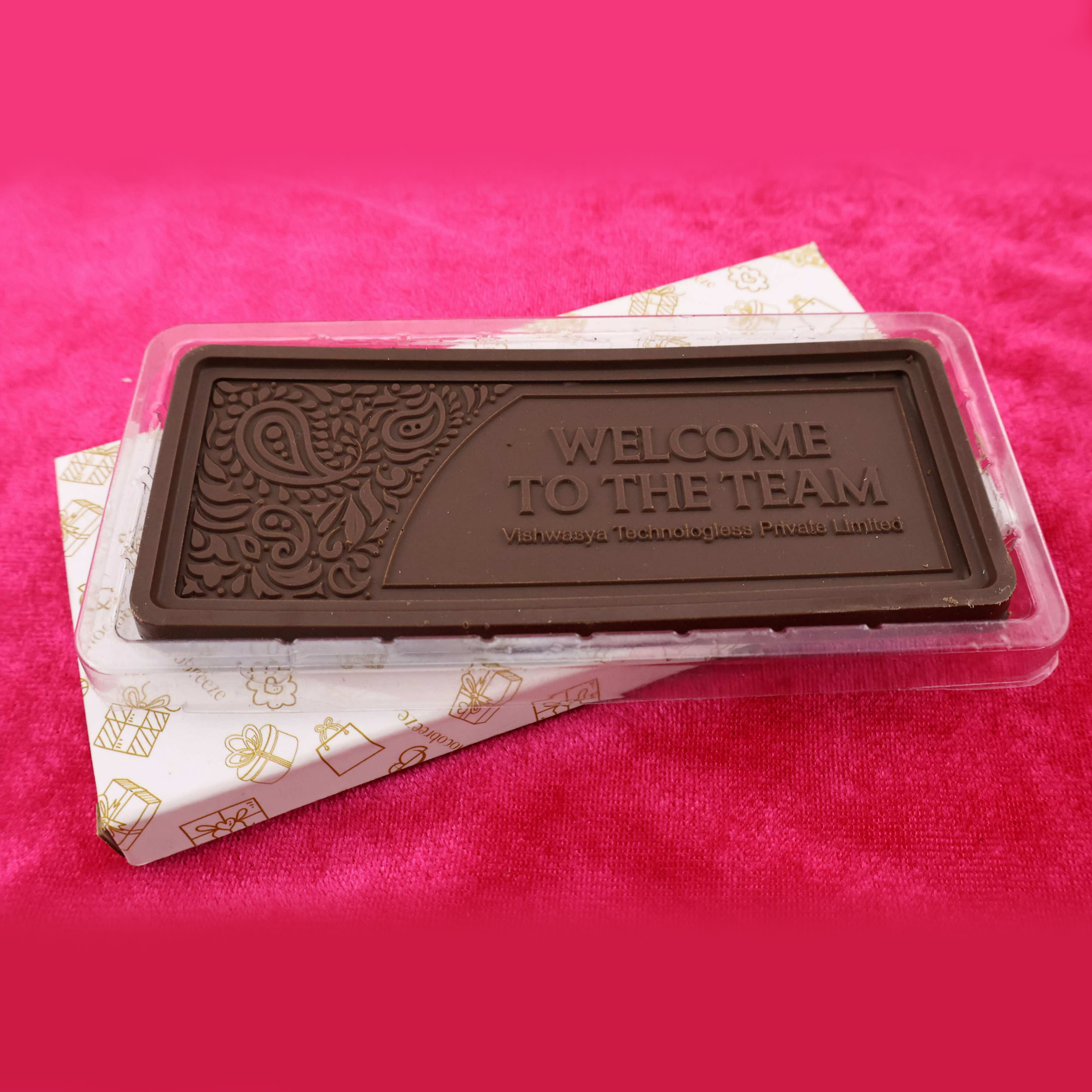 Warm Welcome Chocolate in Chocobreeze Premium Paper Box - Chocobreeze ...